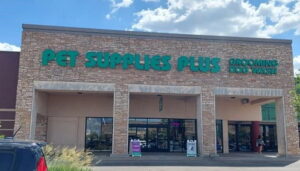 Pet Supplies Plus – Medallion Shopping Center